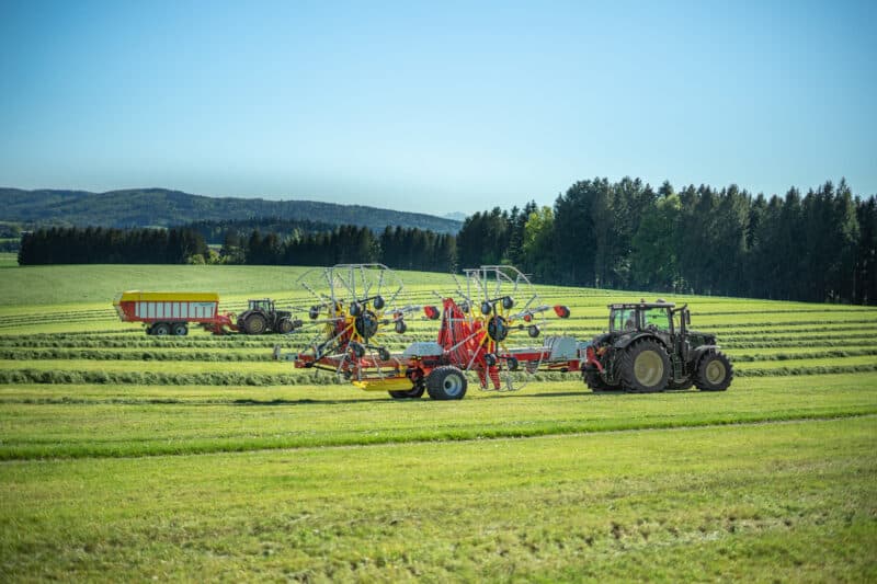 Schwader: Jetzt Pöttinger Schwadkreisel wählen Lagerhaus TechnikCenter